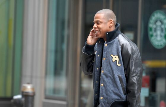 Top Celebs That Have a Samsung Phone | Digital Web Review