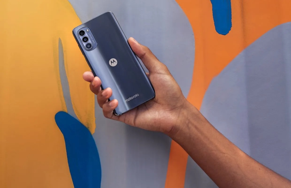 Moto G52 announced in India with 90Hz OLED display, Snapdragon 680 SoC ...